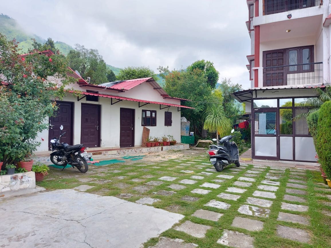 Dev Cottage & Homestay Hotel Naukuchiatal - Reviews, Photos & Offer